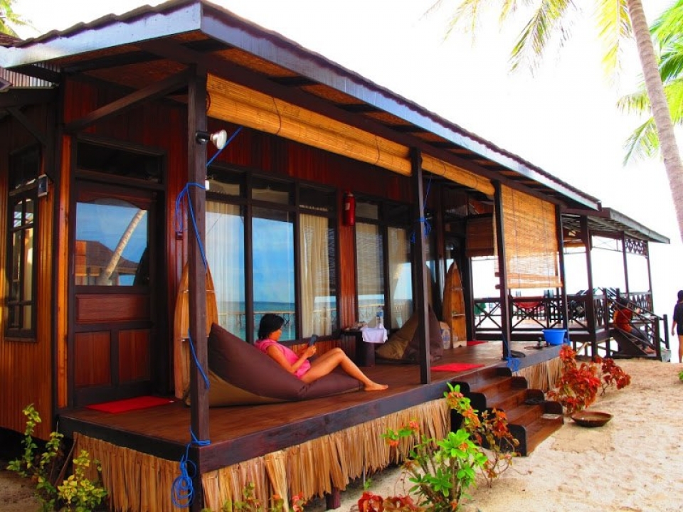 Derawan Dive Lodge - Originaltour Tour Operator